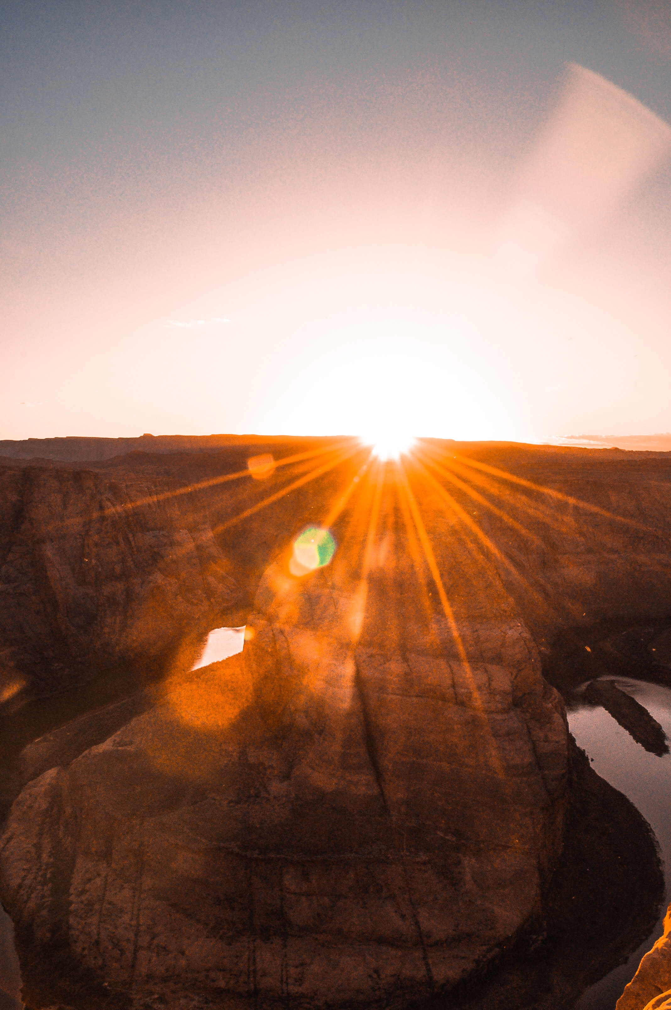 How Does The Arizona Sun Affect Your Eyes? | Arizona Retinal Specialists